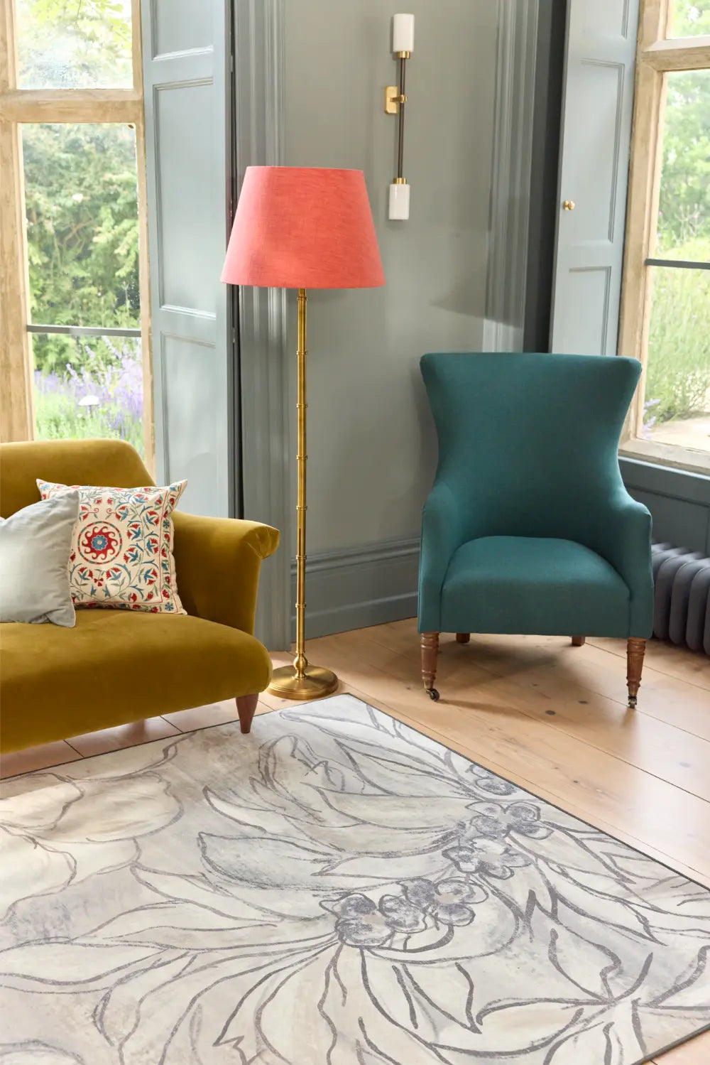 Hug Rug Eco-Washable Art Floral 120X185 Grey Rug — RugsDirect Online