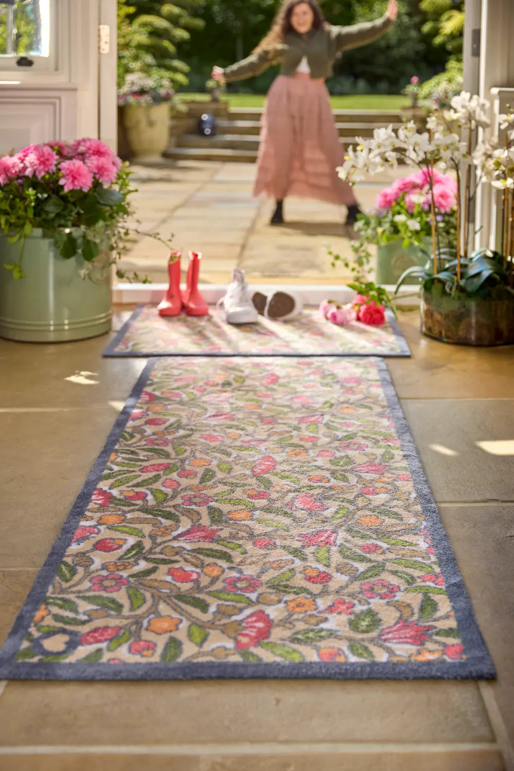 Patterned Hug Rug May Floral Multicoloured Rug — RugsDirect Online