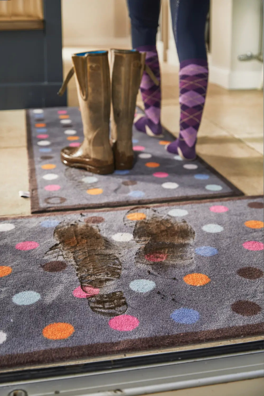 Patterned Hug Rug Spot 12 Multicoloured Rug — RugsDirect Online