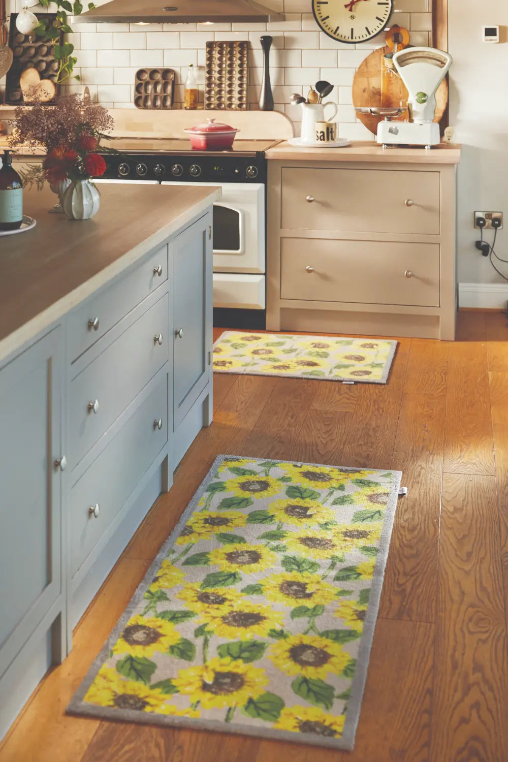 Patterned Hug Rug Sunflower 1 Runner Multicoloured Rug — RugsDirect Online