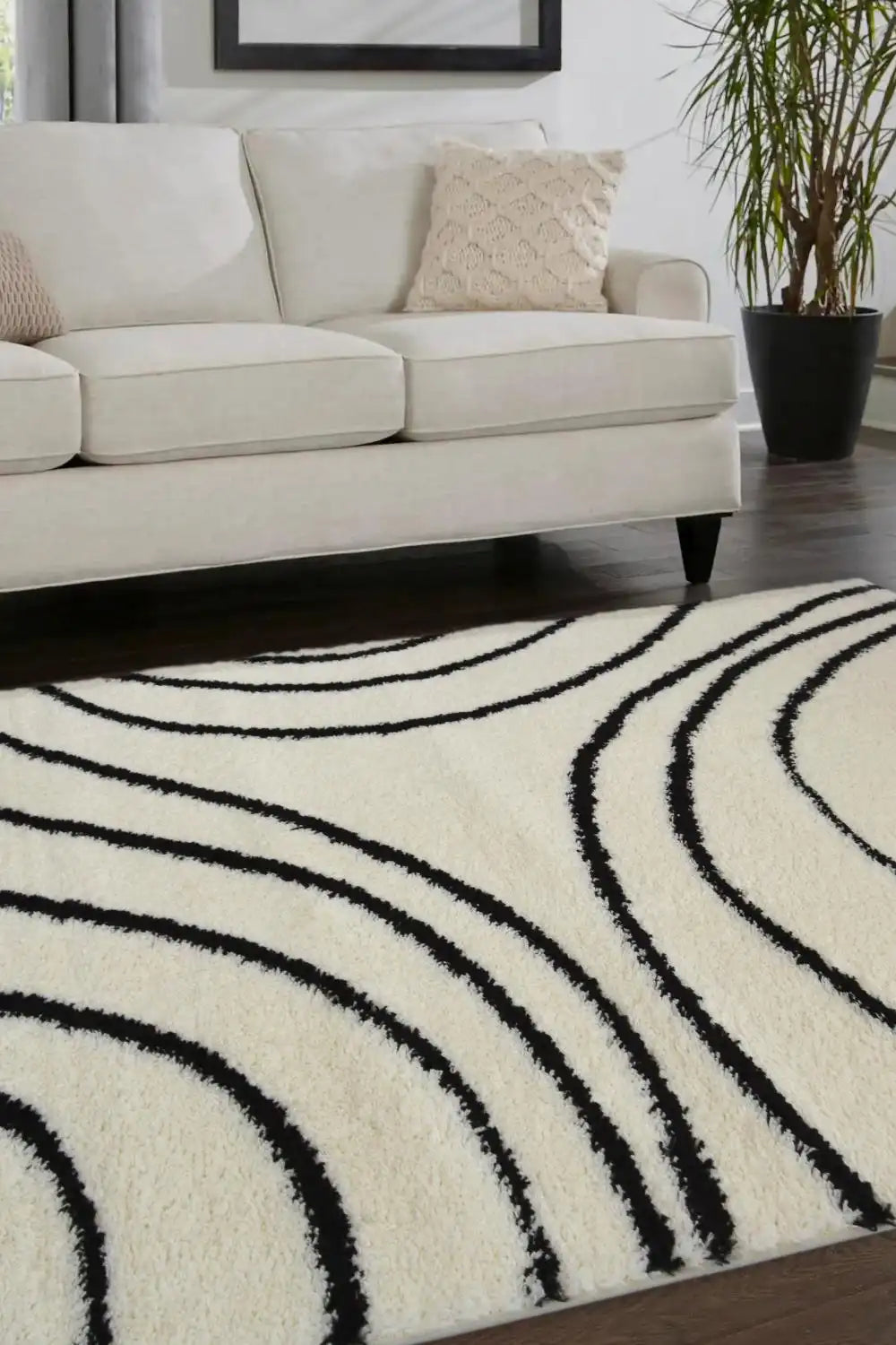 Snug Melrose ISO BLACK Black, Ivory Rug — RugsDirect Online